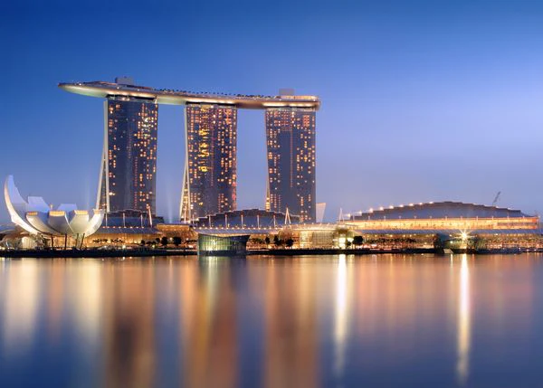 Singapur Marina Bay Sands osvetljena