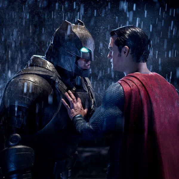 Batman vs Superman Dawn of Justice sukob