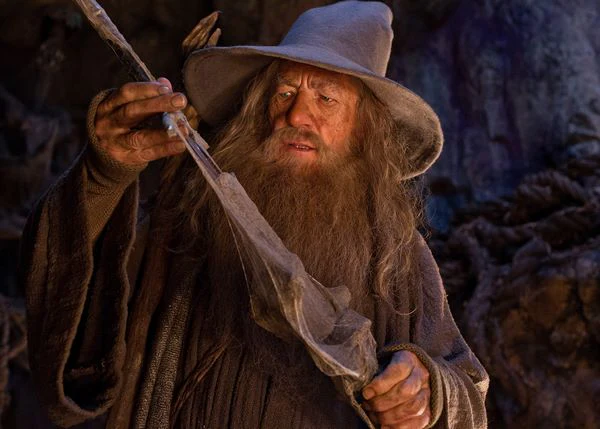 The Hobbit An Unexpected journey Gandalf luk i strela