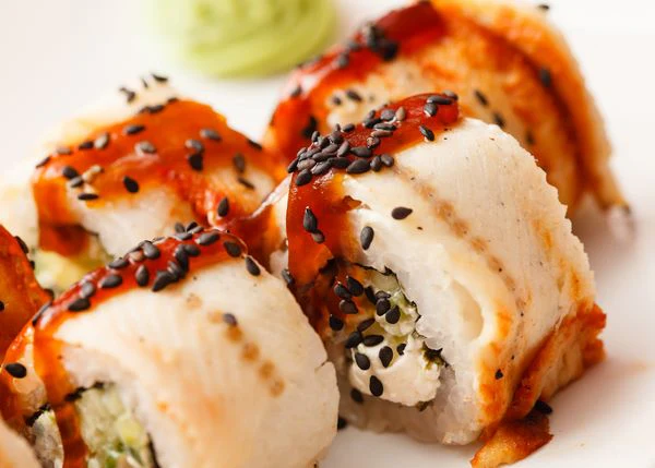 Sushi i crne semenke