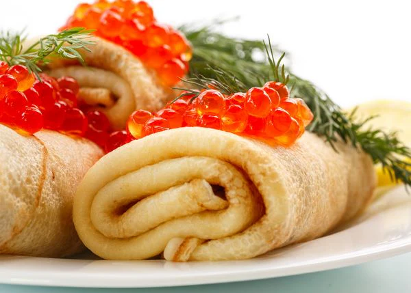 Palacinke i crveni kavijar