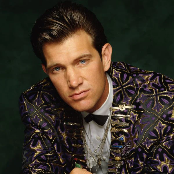 Chris Isaak odelo