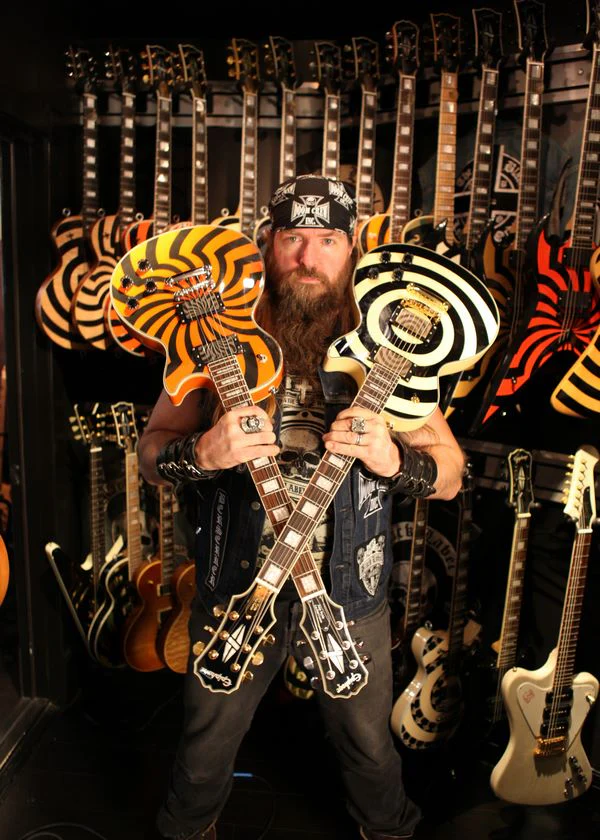 Black Label Society okruzen gitarama