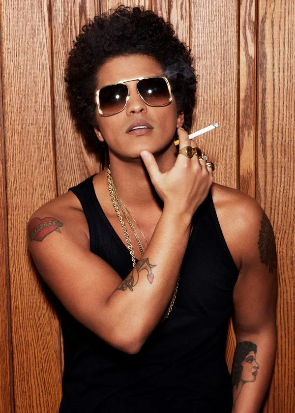 Bruno Mars cigareta