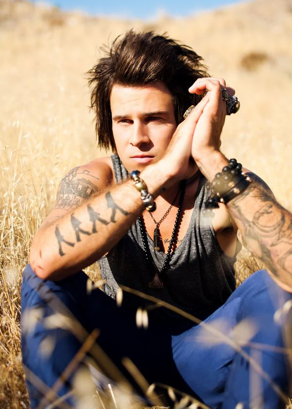 Ryan Cabrera poster u prirodi