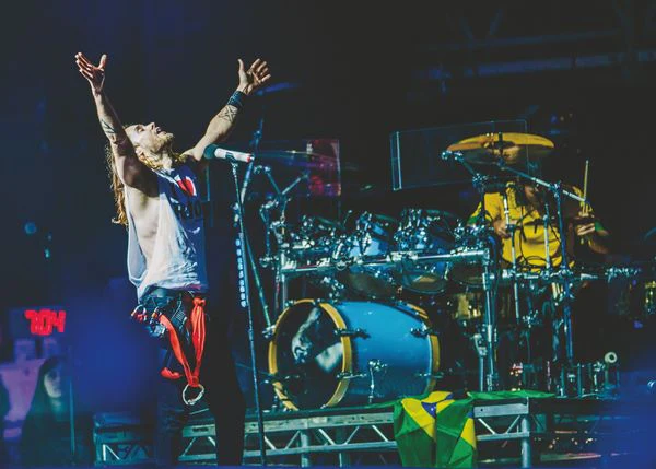 30 Seconds To Mars performans