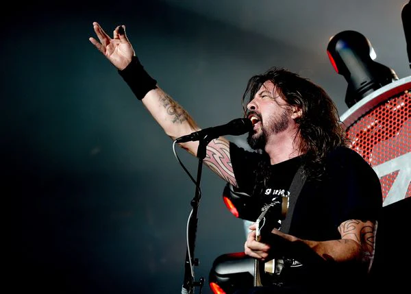 Foo Fighters Dave Grohl peva