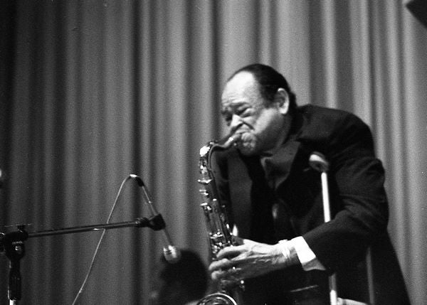 Arnett Cobb i saksofon