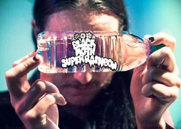 Black Moth Super Rainbow voda