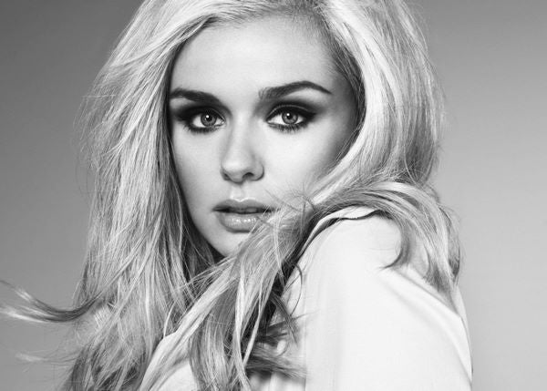 Katherine Jenkins crno belo