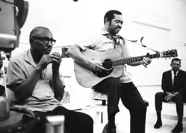 Brownie McGhee i svirka