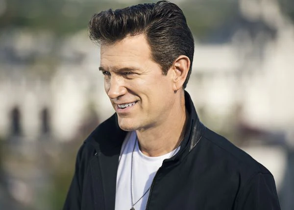 Chris Isaak smeh