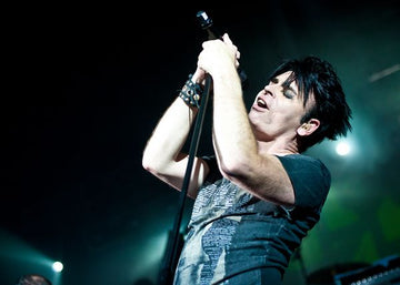 Gary Numan svirka