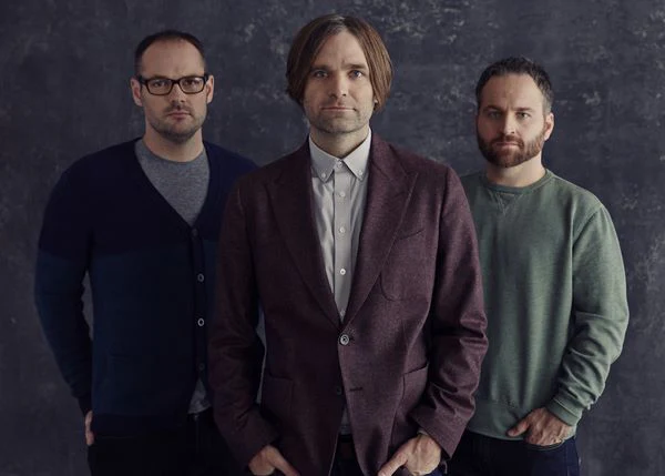 Death Cab For Cutie tamna pozadina