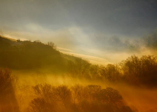 Poljana tamni oblaci