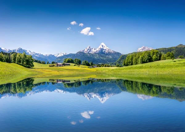 Planinski predeli vrhovi i zelenilo