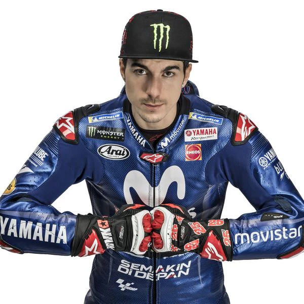 Maverick Vinales bela pozadina