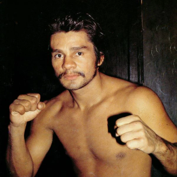 Roberto Duran pesnice