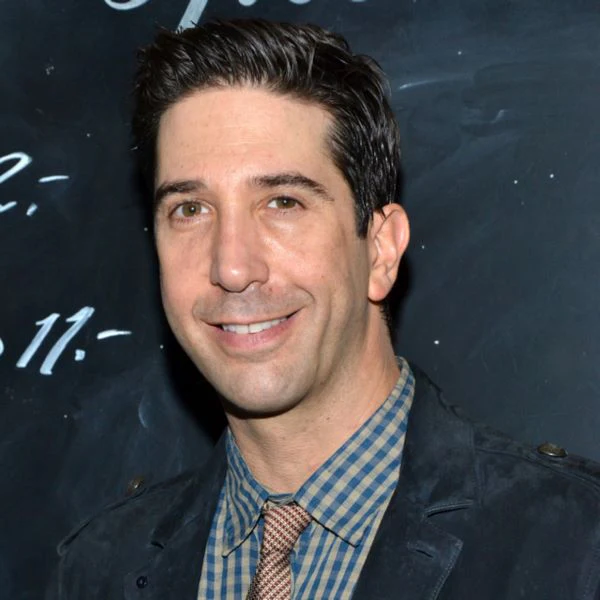 David Schwimmer crna pozadina