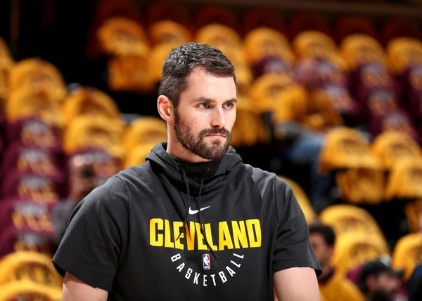 Kevin Love crna majica