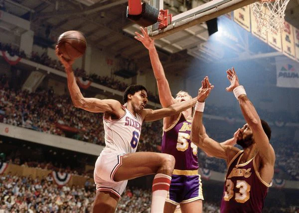 Julius Erving napad