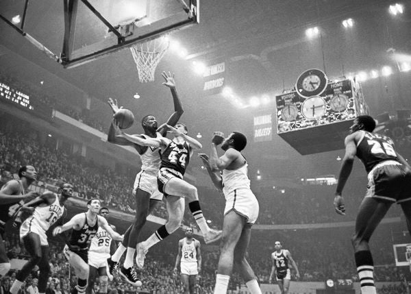 Bill Russell crno bela