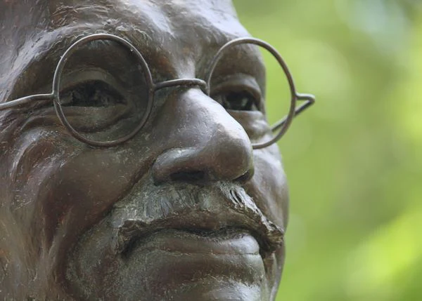 Mahatma Gandhi i naocare