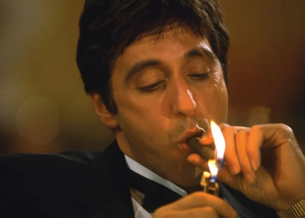 Al Pacino paljenje cigare