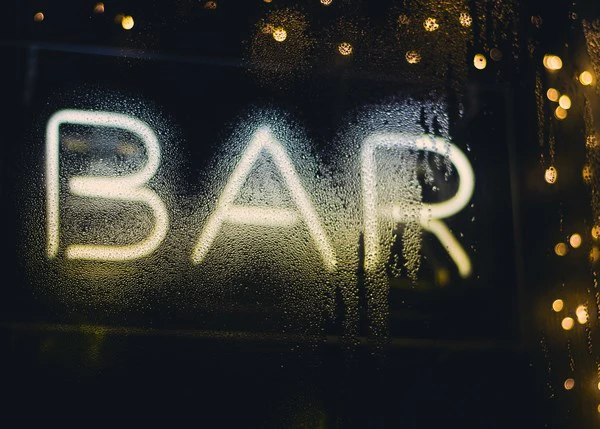 Neonske reklame za bar