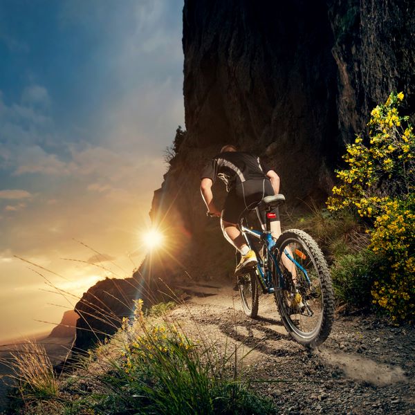 Mountain Biking sunce i planina