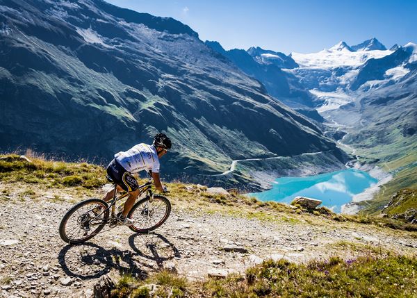 Mountain Biking pogled na jezero