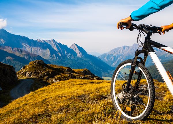 Mountain Biking pogled na planine