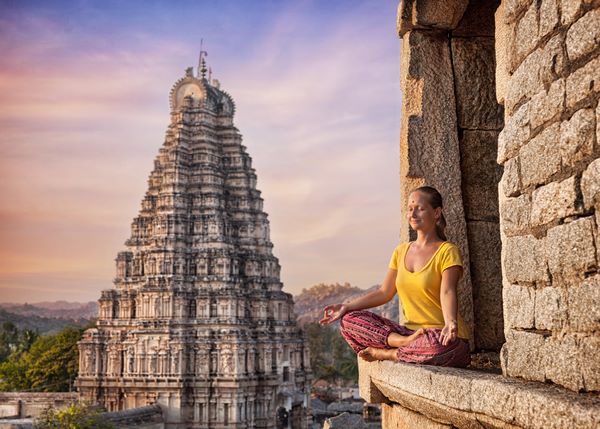 Budizam hram i meditacija