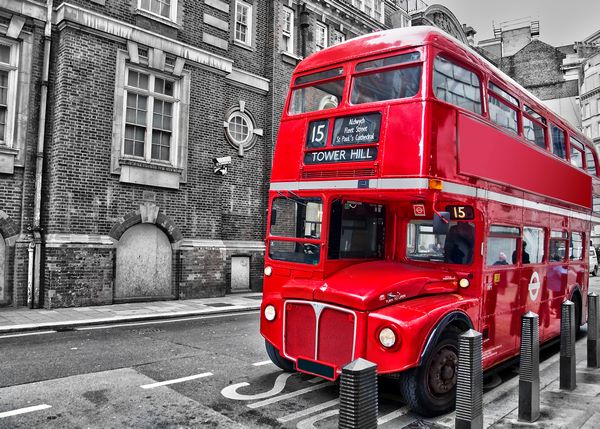 London Bus na stanici