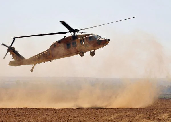 Helikopteri fotografije i prasina