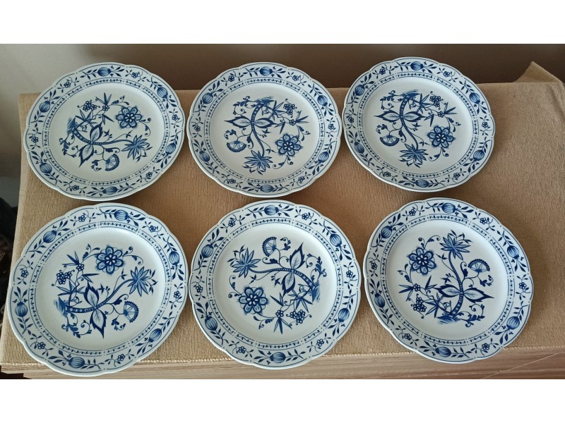 Tanjiri Kahla Zwiebelmuster od Porcelana iz 1980-ih