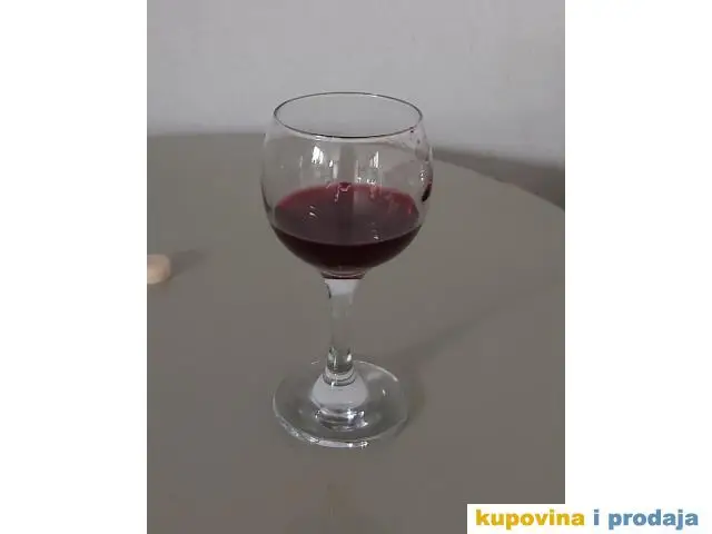 Domace crveno Vino