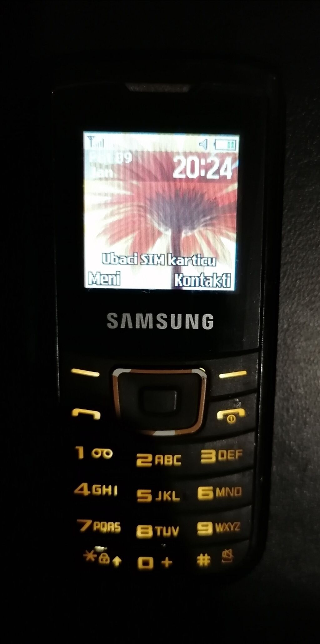 Samsung GT-E1100, bоја - Crna
