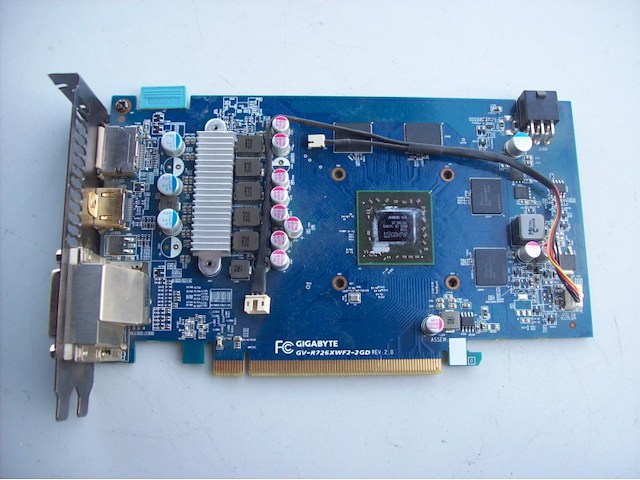 Gigabyte R726XWF2-2GD