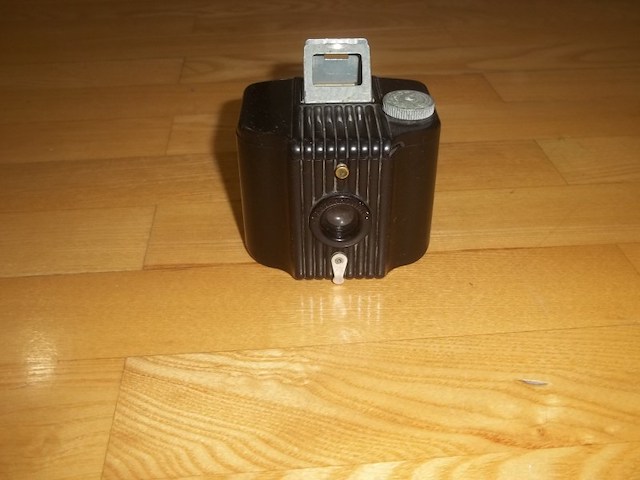 Stari fotoaparat Kodak Baby Brownie - 1934.
