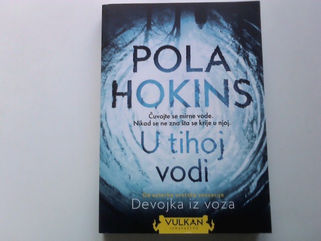 Pola Hokins - U tihoj vodi