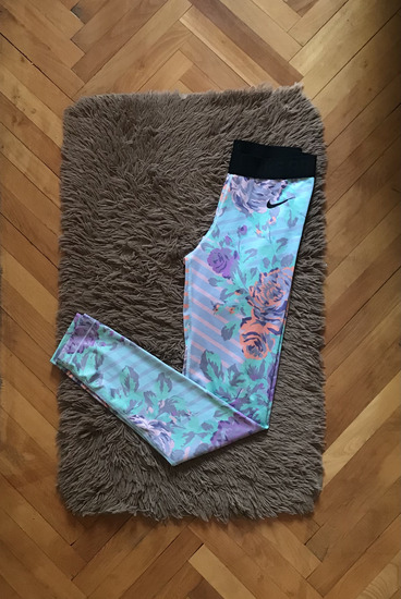 Nike pro floral helanke