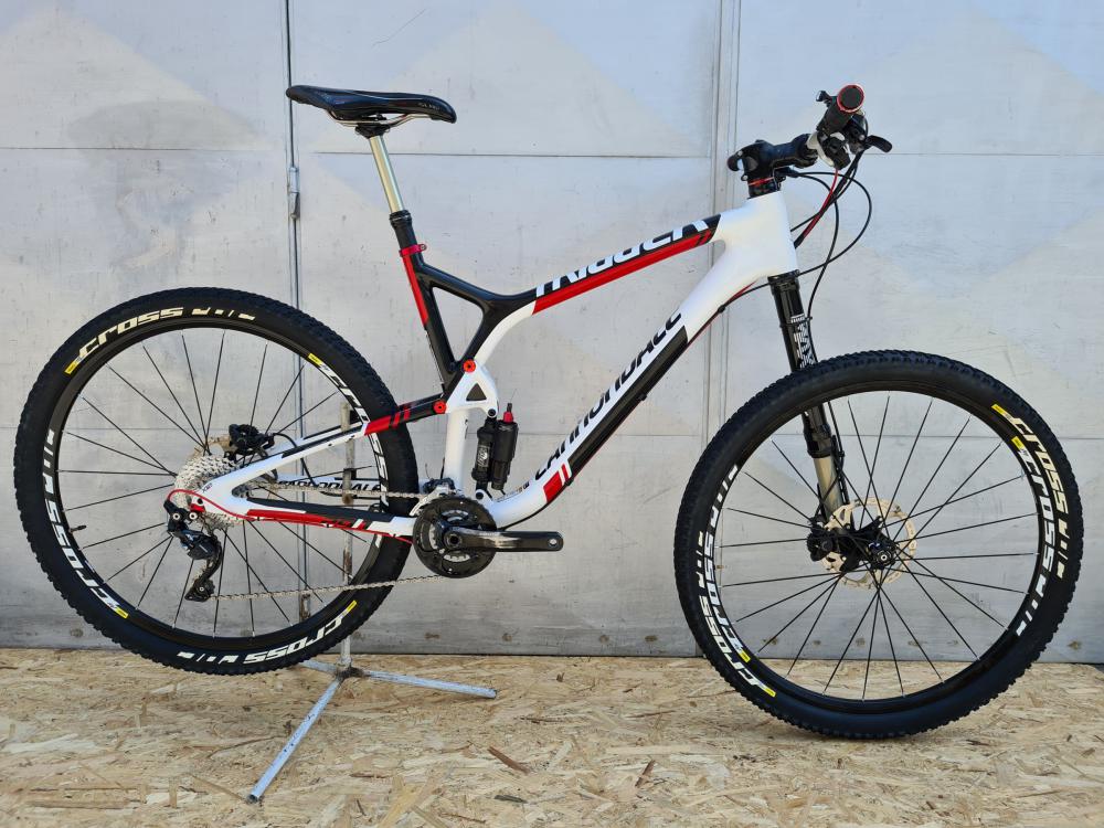 Cannondale brutale 29er carbon,obavezno pogledati