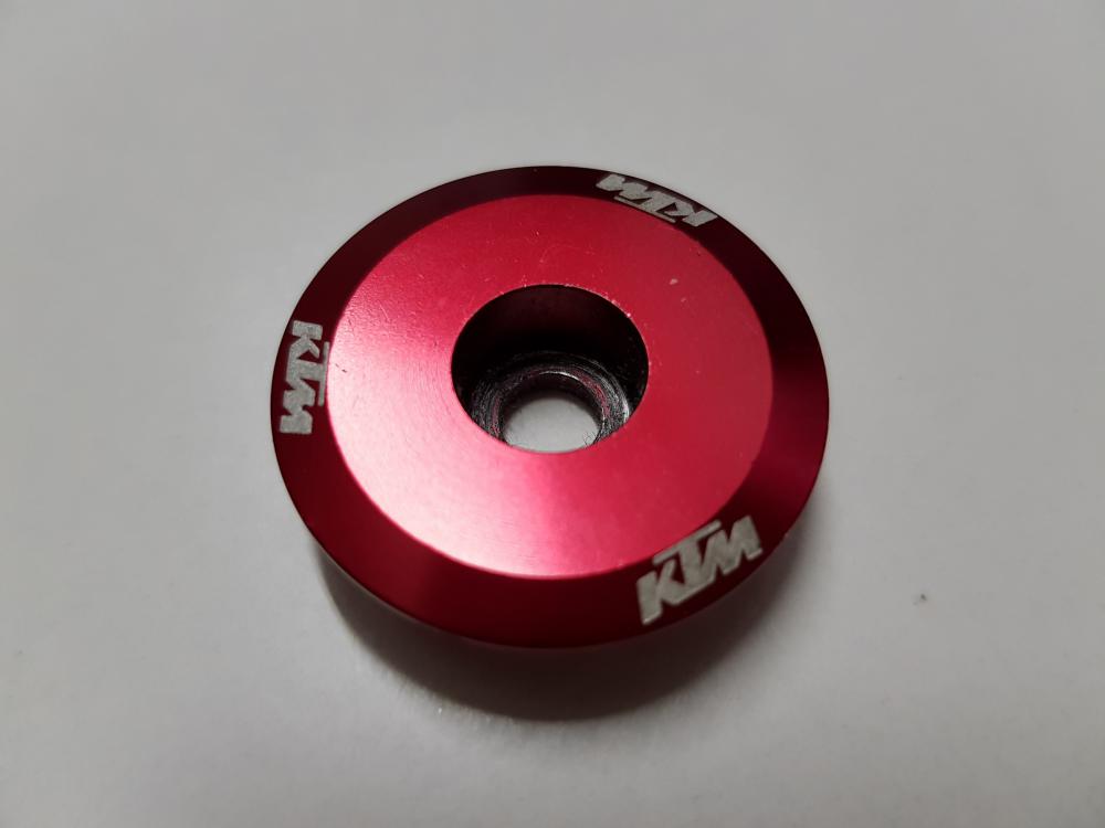 Ktm poklopac lule red