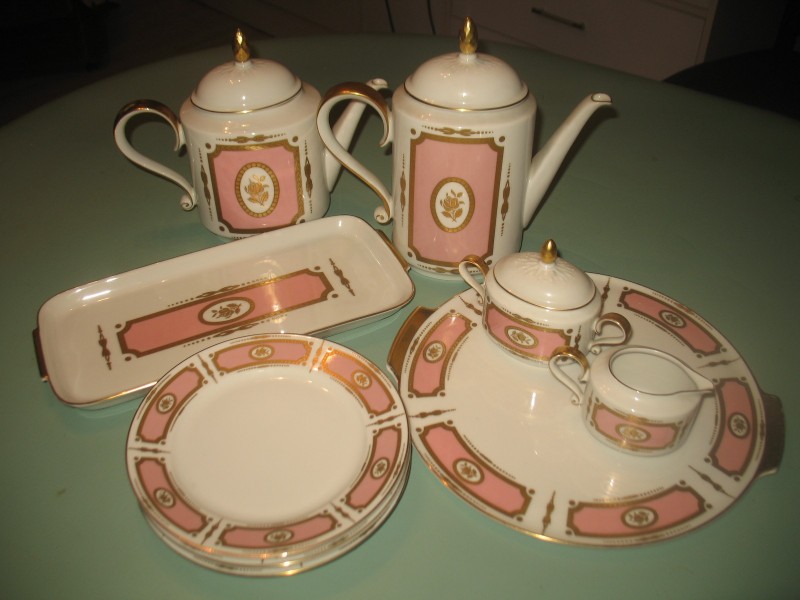 Heinrich (Villeroy Boch) rosa set kafu i za slatkis