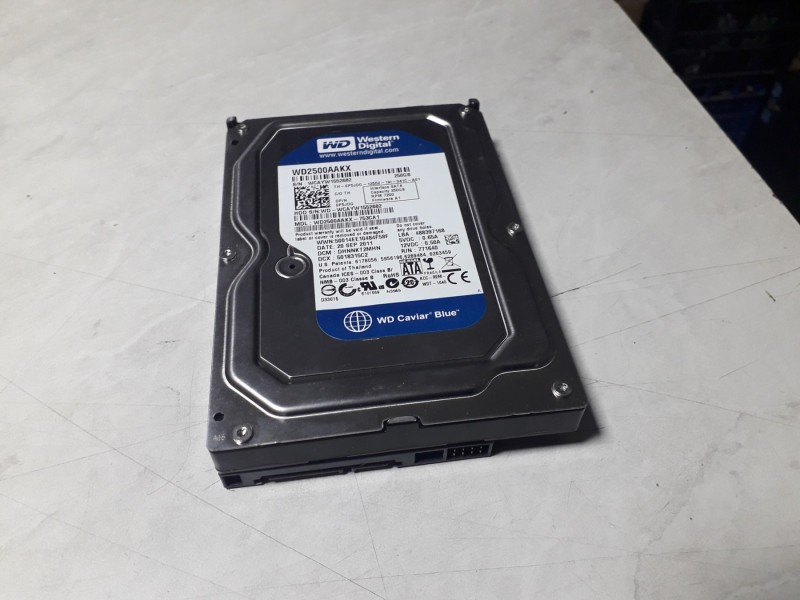 hard disk sata III 250GB WD ispravan