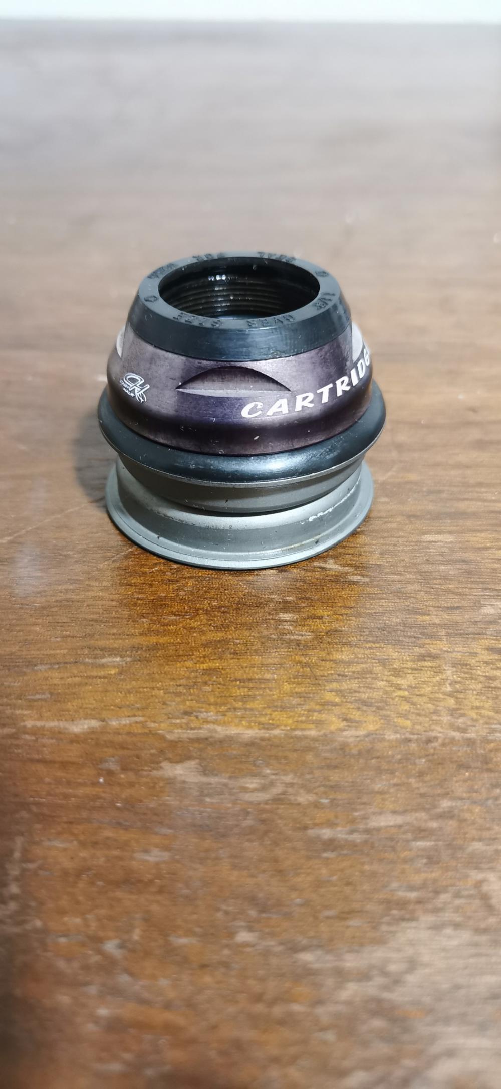 Polu integrisani headset na navoj