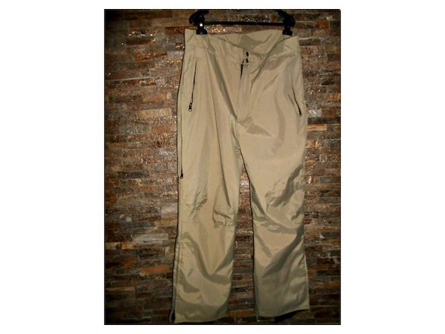 Ski pantalone vel. L kao nove