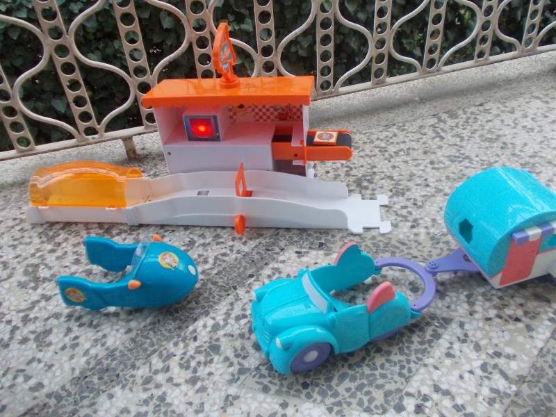 Zhu Zhu pets igracke plus dodatak