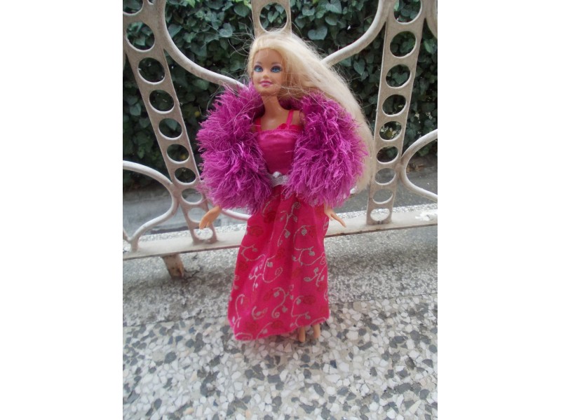 Original mattel barbi lutka sa krznom.